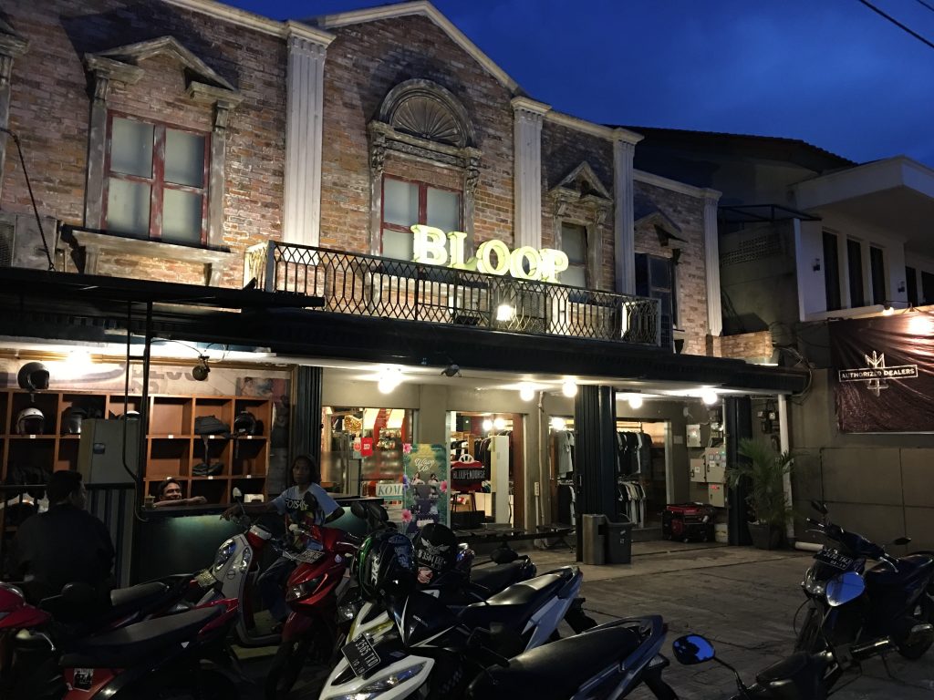 Bloop Endorse Distro Tebet - Berto Saksono Jati.com